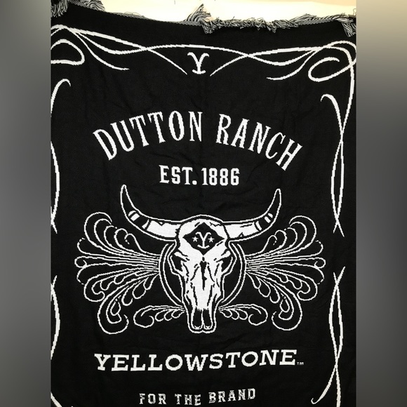 Northwest | Bedding | Yellowstone Dutton Ranch For The Brand Woven ...